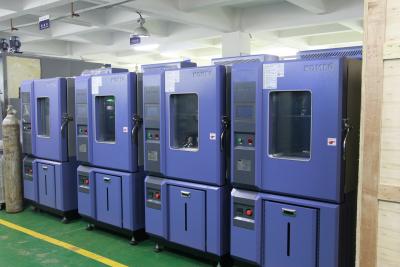 China 408L de Vochtigheidskamer van de hoge Prestatiestemperatuur met Roestvrij staal Binnenlands Materiaal Te koop