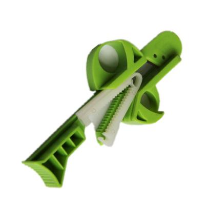 Cina Hot sell customized disposable umbilical cord clamp cutter in vendita