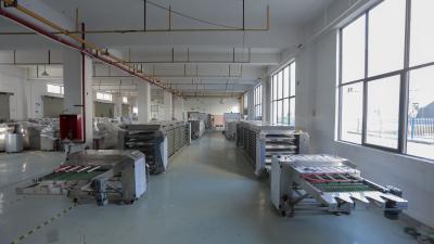 Chine Acier inoxydable de maïs de l'industrie alimentaire de tortilla de machine réglable de fabricant à vendre
