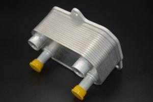Cina Cooler per olio motore in alluminio per Dodge Journey 2009 2.4L 3.5L Aspirato naturalmente in vendita