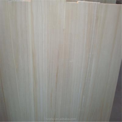 Cina Pannello di legno massello di grado BB di legno di paolownia con giunzione a dito con superficie liscia in vendita