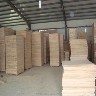 Cina Legno massello Legno di paolonia in 1220*2240mm Dimensione e densità 300-310kg/m3 in vendita