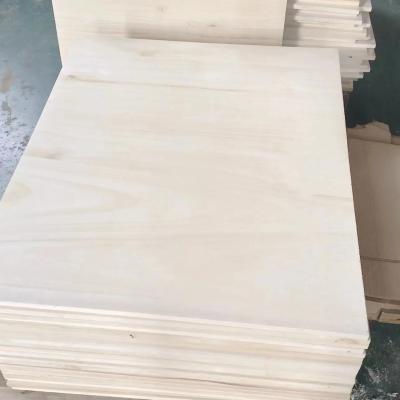 Cina Mobili alberghieri in paolownia sbiancante legno massello retto lunghezze personalizzabili in vendita