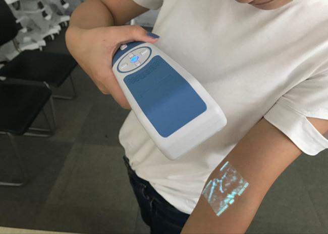 Localizador infrarrojo de la vena del bolsillo del PDA del buscador de la vena de la vena BS300 del sistema médico de la visión con la luz del infrarrojo cercano