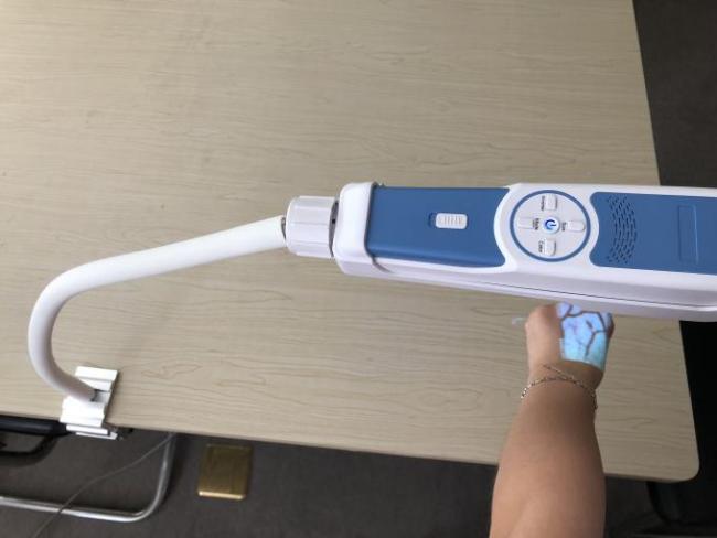 Mini localizador portátil de la vena del buscador de la vena de Infared del PDA con la luz del infrarrojo cercano de 850 nanómetro inofensivos al ser humano