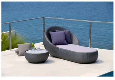 Cina Mobilia all'aperto/dell'interno delle chaise longue resistenti alle intemperie del rattan dell'argento di Terrance in vendita