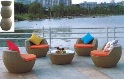 Cina 4 pc scelgono i mobili da giardino accatastabili del rattan del sofà con progettazione di forma del vaso in vendita