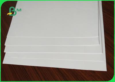 中国 Woodfreeの白く光沢が無いペーパー、80gsm Offestのノートのペーパー ロールスロイス 販売のため