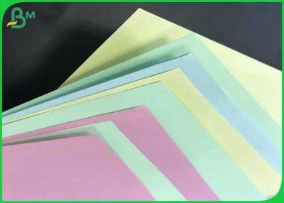 중국 70*100cm 70gsm 80gsm 오프셋 인쇄를 위한 Uncoated Woodfree 색깔 종이 판매용