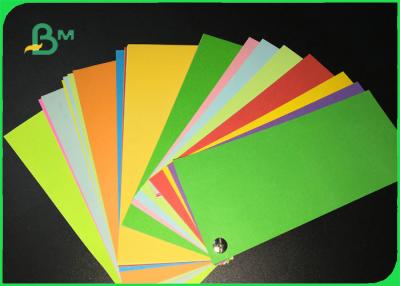 China 180gsm coloreó el papel plegable para tiesura del tamaño del arte A1 A3 A4 de DIY la alta en venta