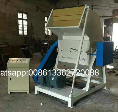 Cina Film plastico di plastica industriale dell'attrezzatura della macinazione dell'ANIMALE DOMESTICO/PVC che ricicla macchina in vendita