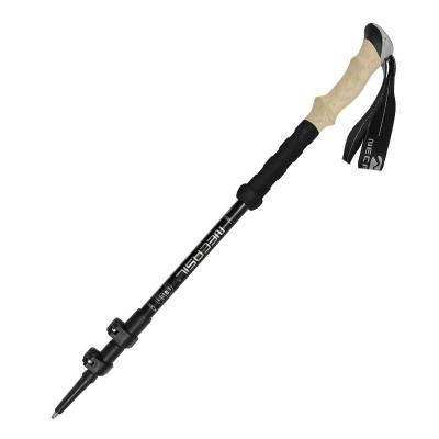 Cina 3 Numero comune Campeggio all'aperto Carbon walking sticks Aluminum Telescopic trekking pole in vendita