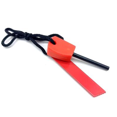Cina 4mm Magnesio Ferro Rod Flint Fire Starter per la sopravvivenza essenziale in campeggio all'aperto in vendita