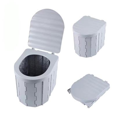 Cina Richiesta personalizzata US Campeggio all'aperto Toilet pieghevole in plastica portatile per viaggiare in vendita