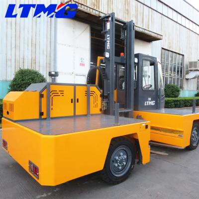 Cina altezza di elevazione di 4800mm carrello elevatore laterale diesel di caricamento di 3 tonnellate, carrello elevatore speciale in vendita