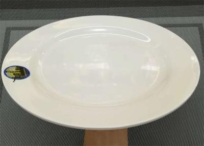 Chine La vaisselle blanche de porcelaine place le poids rond 150g du diamètre 25cm de plat de jante large à vendre