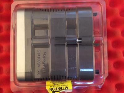 Cina 6DP1511-8AA|Segnale binario di SIEMENS che coppia il modulo 6DP1511-8AA*LARGE dell'ingresso/uscita FUM 511 in STOCK* in vendita