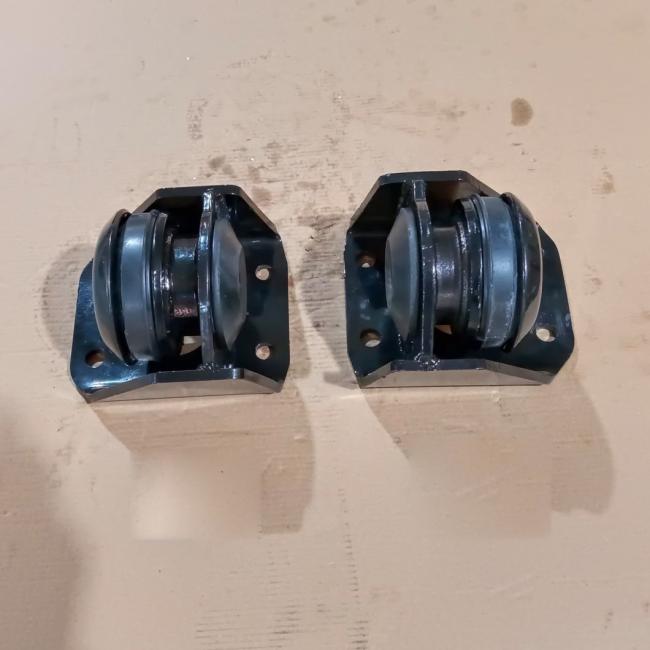 Original Shacman Spare Parts Engine Rear Support Dz95259590068