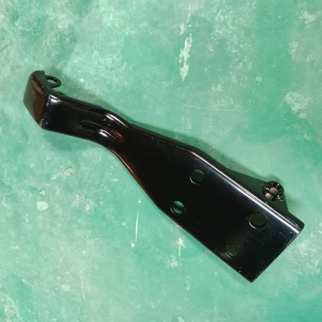 Sinotruk HOWO Truck Spare Parts Left Hinge Az1642110032