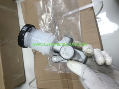 중국 OEM 2345A015 MR995034 MITSUBISHI L200/TRITON용 클러치 마스터 실린더 판매용