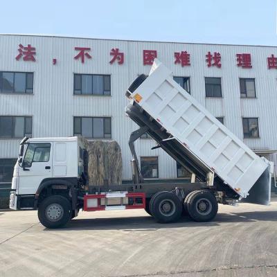 Cina Camion sinotrico ad alta capacità 371 CV 6X4 10 ruote HOWO Camion a gomma con un lettino in vendita