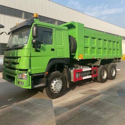 China Caminhão de 15 toneladas de cilindrada na Sinotruk Angola com pneus radial e capacidade do motor > 8L à venda