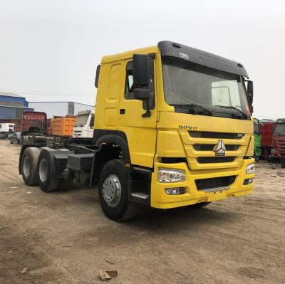 China Cisterna de óleo de alumínio de 400L Sinotruk HOWO Tractor Head Trailer Truck para o mercado da Etiópia à venda