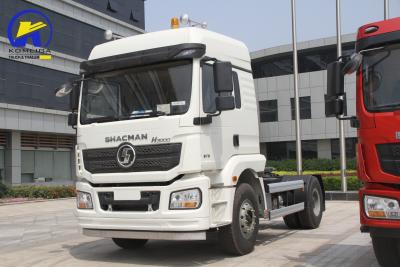 China 6 wielen Shacman 4X2 lichte aanhangwagen hoofd vrachtwagen voor ≤5 zitplaatsen en 400L aluminium olie tank Te koop