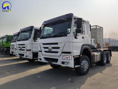 Cina Progettazione di pneumatici radiali Sinotruk HOWO 6X4 420HP Trattore Capo del camion con 50 /90 base di trazione in vendita
