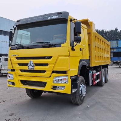 中国 Sinotruk HOWO 中古ダンプトラック 40トン 6X4 ターパートラック エンジン容量>8L Wd61547.D1242 販売のため