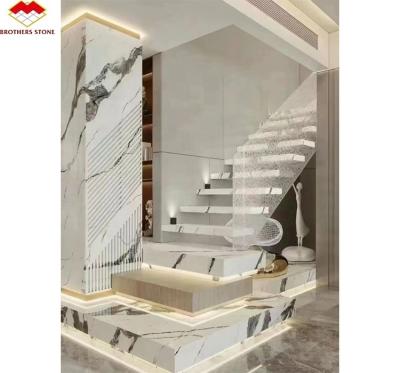 Chine Escaliers en pierre sintrée taillés sur mesure pour un design moderne de luxe en différentes couleurs à vendre