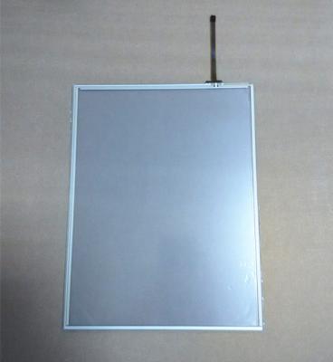 Chine Grands 4 verre d'ITO câblent écran tactile résistif 10,4 le »/film pour industriel léger à vendre