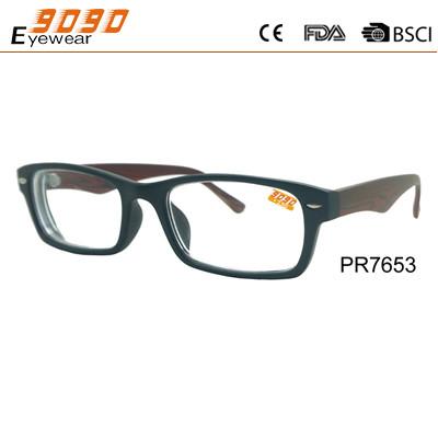 China Los vidrios de lectura de moda unisex, hechos del plástico, poder sonaron: 1,00 a 4.00D en venta