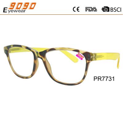 China Vidrios de lectura de moda, hechos del plástico, del marrón del demi en el marco, de conveniente para los hombres y las mujeres en venta