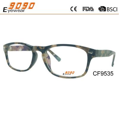 China Marco óptico de las lentes del CP de las mujeres de los hombres de la moda del modelo nuevo, piezas de metal plateado y modelo en el marco en venta