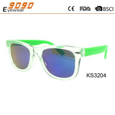 China Gafas de sol de la moda de los niños, marco suave de la PC segura no tóxica/cómodo material del desgaste en venta