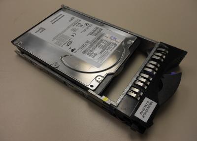 Cina Drive del hard disk 40K1025 39R7312 300GB 10k SCSI del server di IBM in vendita
