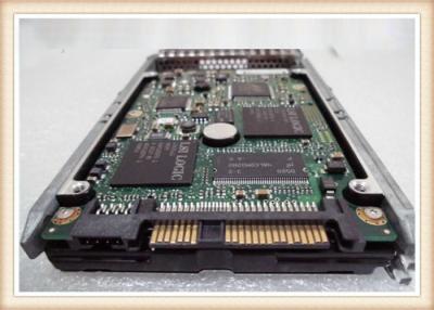 Cina Drive del hard disk 81Y9674 81Y9675 300GB 15K SRS 2,5 del server di IBM in vendita
