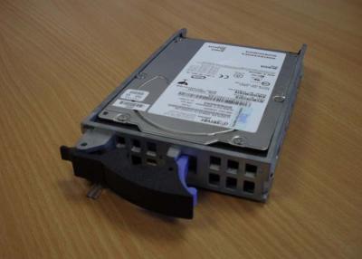 Cina Drive del hard disk PSeries 03N6327 26K5573 73GB 10000RPM SCSI del server di IBM in vendita