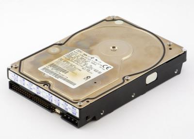 Cina Drive del hard disk 7100413 del server di SUN a 2.5 pollici 7012749 300 GB 10K SRS in vendita