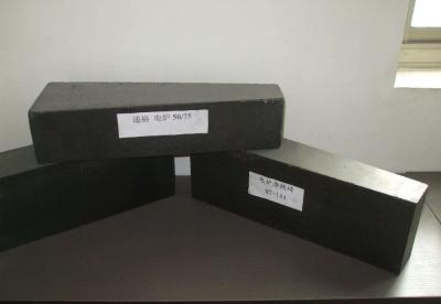 Chine Brick de carbone de taille personnalisée avec une bonne résistance à la corrosion et une forte résistance à l'escargot à vendre