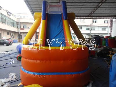 中国 住宅の子供のプールのための注文の大きく膨脹可能な水スライドの障害物コース 販売のため