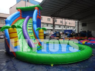 中国 大きいプールの耐久財/紫外線抵抗の屋外のカスタマイズされた膨脹可能な水スライド 販売のため