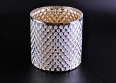 Cina Crei il supporto di candela di vetro votivo brillante del diamante con il modello tessuto in vendita