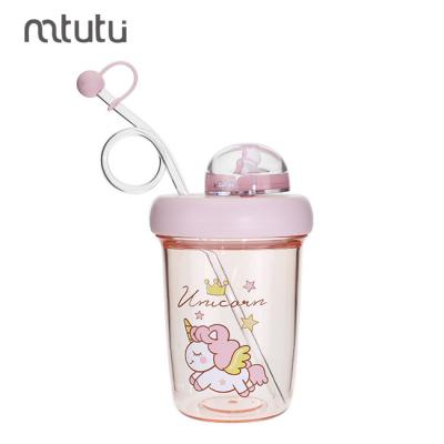 Chine Mtutu a stigmatisé la bouteille d'eau en plastique, 0.39L la capacité Straw Water Bottle de plastique à vendre