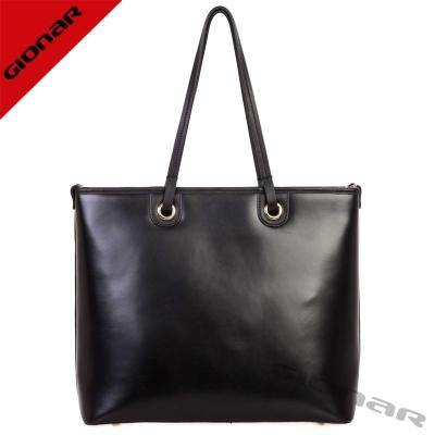 Cina Borsa di cuoio nera genuina di Nappa del progettista elegante, borsa di cuoio del vagabondo per le signore in vendita