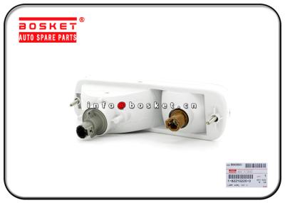 中国 1-82210220-0 1822102200 Isuzu FSRのためのフロント・コンビネーション・ランプ アセンブリ 販売のため