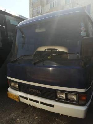 China 2010 el autobús usado del práctico de costa del año 20 asientos, autobús RHD del práctico de costa de Toyota utilizó a Mini Bus With Diesel Engine, dirección izquierda en venta