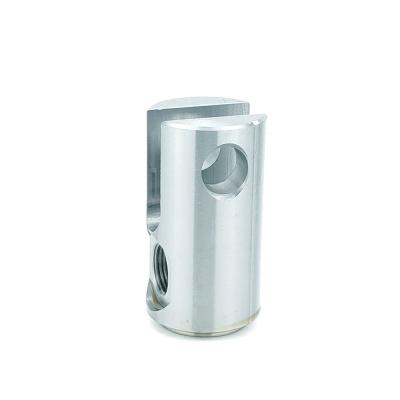China Parte de usinagem CNC de alta precisão personalizada com padrão ASTM e tolerância /-0,05 mm à venda