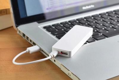 China De Bank van de de Hoge Capaciteitsmacht van het aluminiumomhulsel 3000mah voor Mobiele Telefoons en USB-Apparaten Te koop